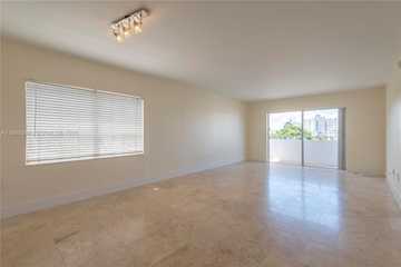 1200 14th St #5E Miami Beach, FL 33139 | MLS A11945044