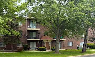 942 N Rohlwing Rd #GF Addison, IL 60101 | MLS 12660698
