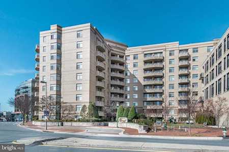 Crescent Plaza Bethesda Condos in Downtown Bethesda | Bethesda Condominiums