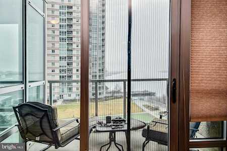 Waterfront Square Condos for Sale | 901 N Penn St Philadelphia