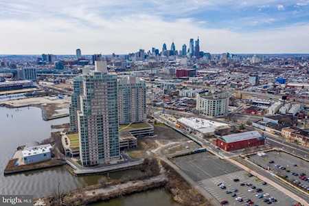 Waterfront Square Condos for Sale | 901 N Penn St Philadelphia