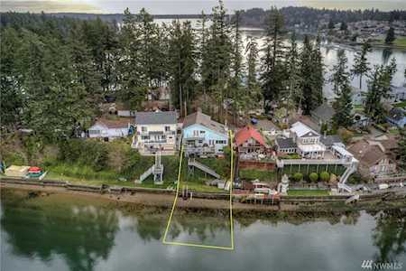 Steamboat Island Waterfront Homes (Local Waterfront Specialists)