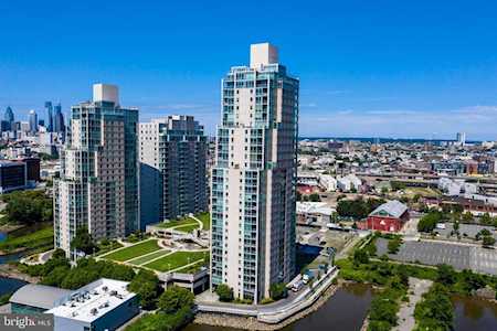 Waterfront Square Condos for Sale | 901 N Penn St Philadelphia
