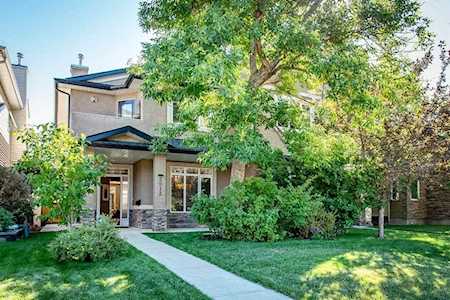 Calgary Homes For Sale by the Calgary Luxury Real Estate Team