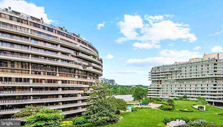 The Watergate, DC Condominiums | Watergate DC Condos/Coops For Sale