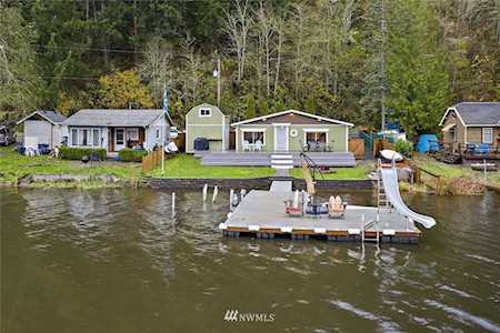 Ohop Lake Waterfront Homes (Local Waterfront Specialists)