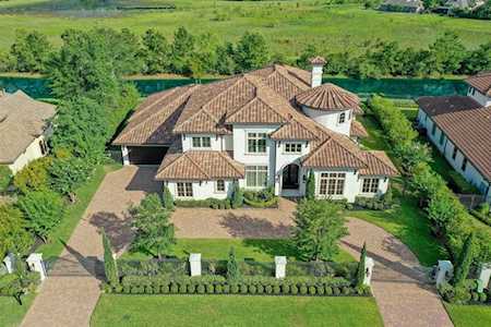 Gated Neighborhoods In and Around The Woodlands, Texas