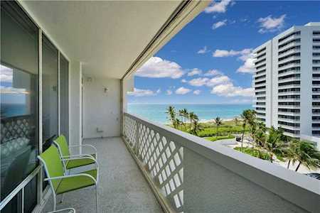 Carlton Condos for Sale in Boca Raton, Florida