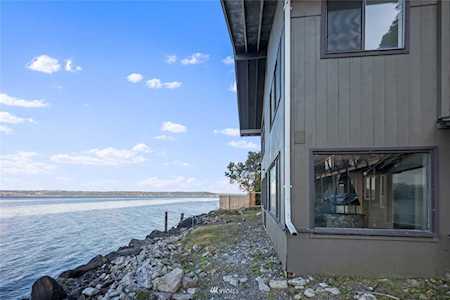 Vashon Island Waterfront Homes (Local Waterfront Specialists)