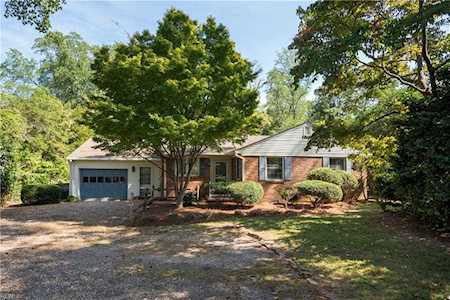 Bay Colony, The Best Neighborhoods in Virginia Beach