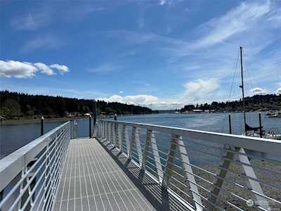 Gig Harbor Waterfront Homes (Local Waterfront Specialists)