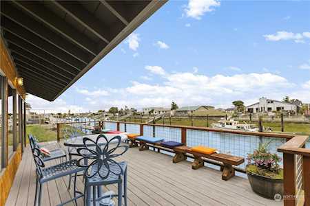 Waterfront Homes for Sale in Lagoon Point, Whidbey Island