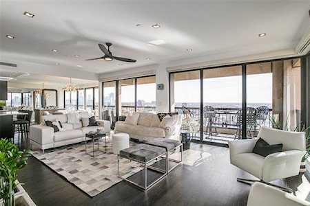 Dallas High Rise Condos for Sale | High Rise Condos Dallas