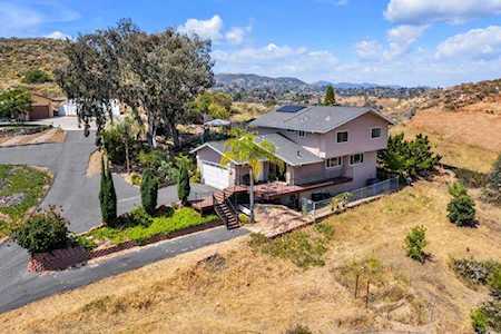 5 Reasons Lakeside San Diego is a Great Place to Live in 2023 | 2024