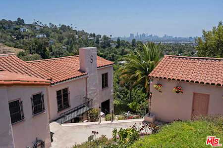 Valley Oak Drive Homes for Sale | Hollywood Hills Gated Community