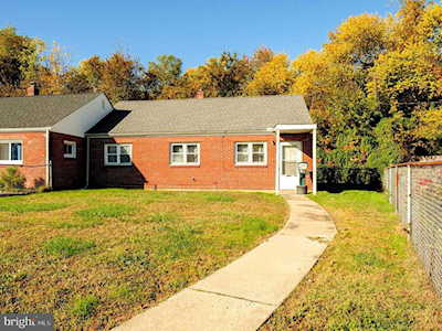 Simonds Gardens Townhomes in New Castle DE | Simonds Gardens Real ...