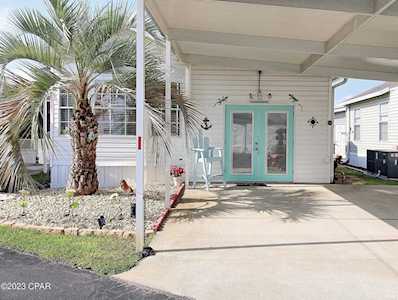 Emerald Pointe Resort Homes for sale | Emerald Pointe Resort Panama ...