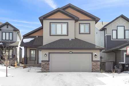 225+ Appealing Edmonton Bi-Level Homes For Sale, View Now!