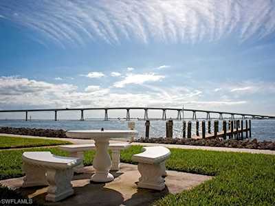 Punta Rassa Condos - Fort Myers Real Estate - Punta Rassa Waterfront Condos