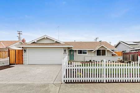 Maureen Uram | HomeownerExperience.com