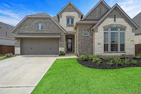 Master Planned Communities in Iowa Colony, Texas