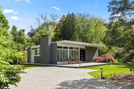 Mid-Century Modern Style Homes for Sale in Massachusetts - Signal Real ...