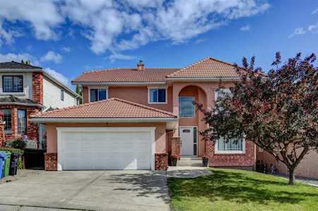 Signal Hill Homes For Sale West Calgary - Signal Hill Real Estate