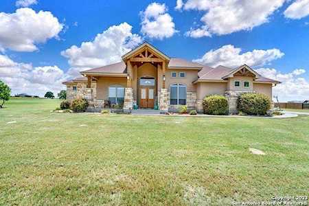 Triple R Ranch Real Estate - Homes for Sale in La Vernia