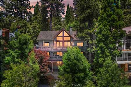 California Lake Homes for Sale | Lakefront Real Estate California