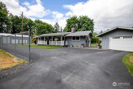 Maple Valley Waterfront Homes For Sale - Maple Valley Waterfront Real ...