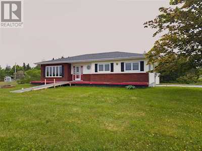 Residential Garages Real Estate - Homes for Sale with Garages in St ...