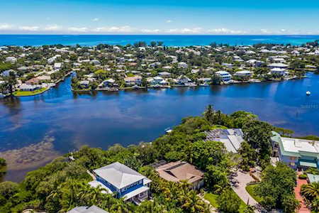 Anna Maria Island Homes With a Boat Lift - Anna Maria Island, FL