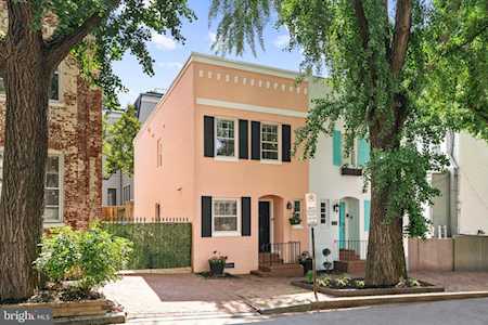 Georgetown Row Houses - Washington DC Real Estate - Townhomes