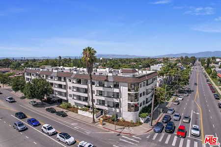 Sherman Villas | Sherman Oaks Condos | 14144 Dickens St Sherman Oaks, CA 91423