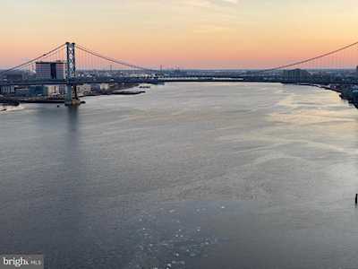 Waterfront Square Condos for Sale | 901 N Penn St Philadelphia