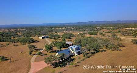 Bandera County, Texas Land & Ranches for Sale