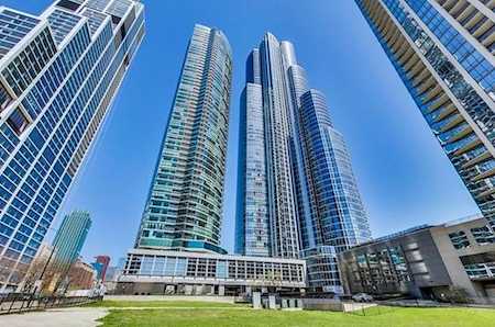 One Museum Park West Condos of Chicago | 1201 S Prairie Ave