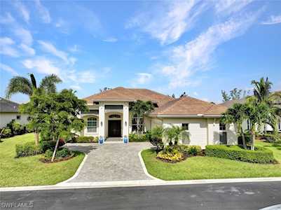 Hidden Harbor - Fort Myers Real Estate - Luxury Boating Community