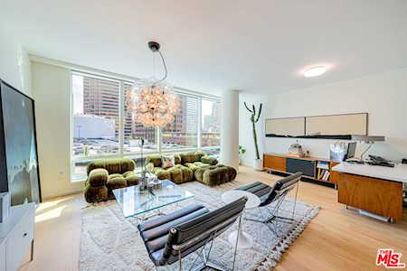 Metropolis Tower II Downtown LA Condos | 877 Francisco St Los Angeles ...