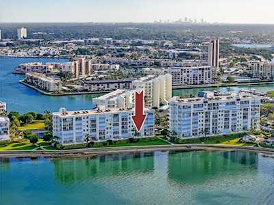 Harbourside Condos for Sale South Pasadena FL | Harbourside Condominiums