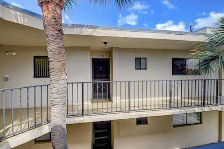 Las Verdes Condos for Sale | Delray Beach FL Real Estate