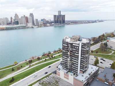 Waterfront Homes For Sale in Southwest Ontario - Waterfront Real Estate