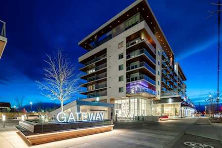 Discover West Springs: A Vibrant Community in SW Calgary