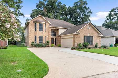 Gated Neighborhoods In and Around The Woodlands, Texas