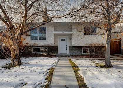 Dover Houses For Sale in Calgary