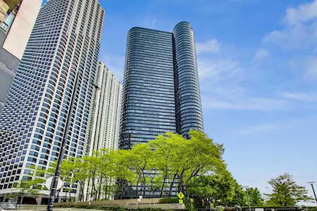 Harbor Point Condos of Chicago | 155 N Harbor Drive