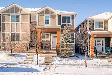 Difference Between Calgary Condos and Townhouses