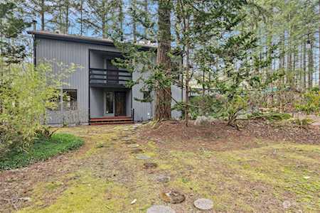 Lake Symington Waterfront Homes (Local Waterfront Specialists)