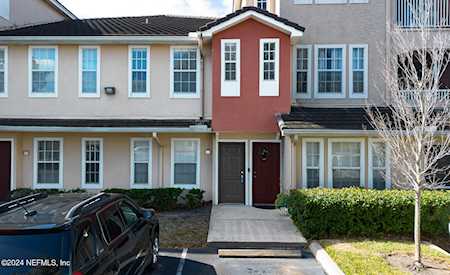 Mirabella Condos For Sale Jacksonville - 10075 Gate Parkway Real Estate