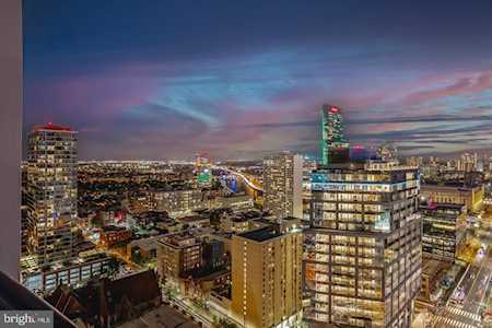 Murano Condominiums for Sale | 2101 Market St Philadelphia PA